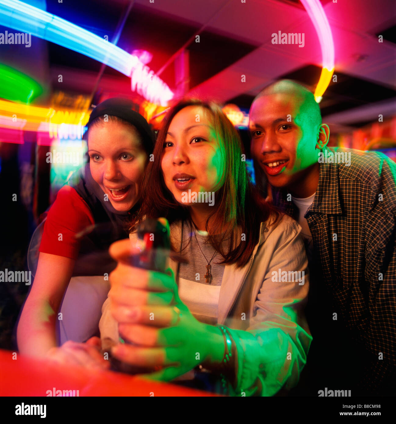 Male friends hanging out computer hi-res stock photography and images ...