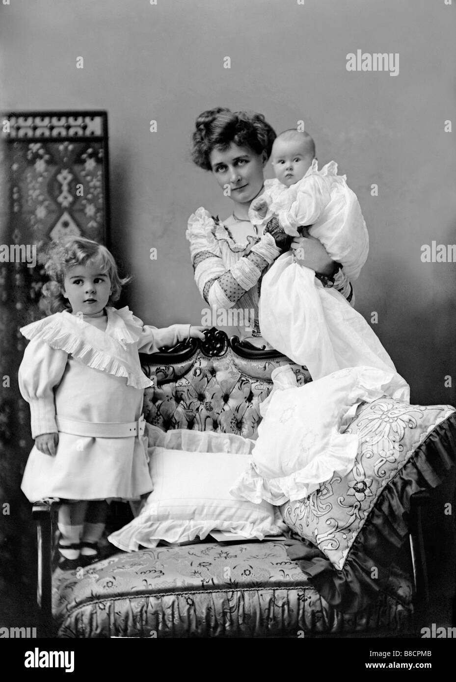 Victorian Family, Montreal, Quebec, circa 1800s Stock Photo - Alamy