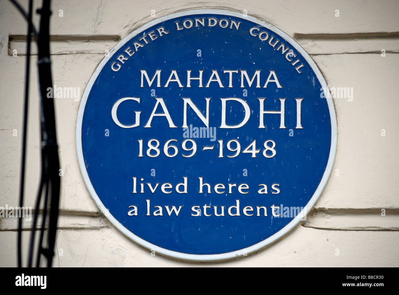 Mahatma gandhi blue plaque hi-res stock photography and images - Alamy