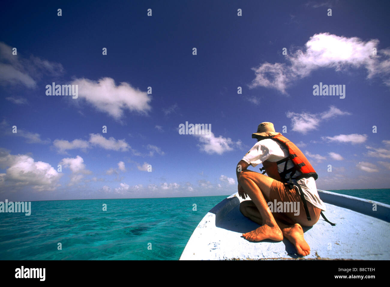 Sailing towards Long Caye, Belize Stock Photo - Alamy