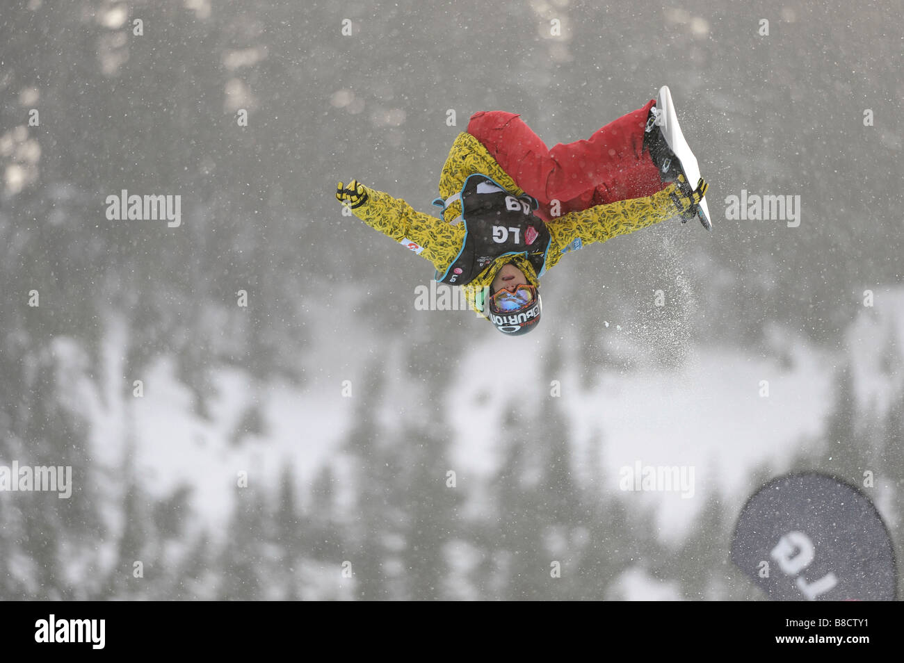 Half pipe hi-res stock photography and images - Alamy
