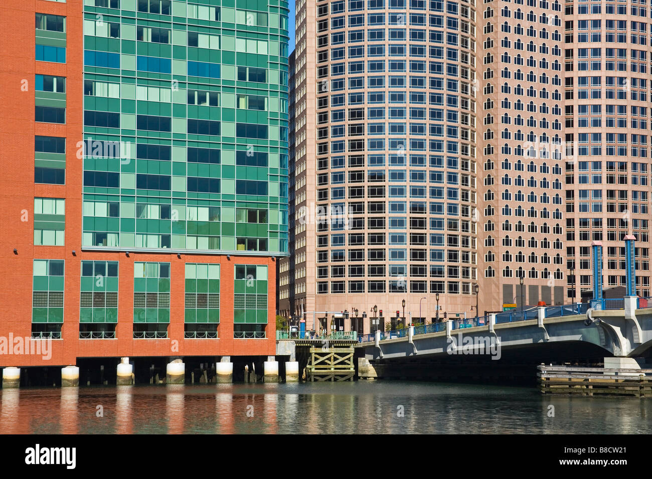 Moakley bridge hi-res stock photography and images - Alamy