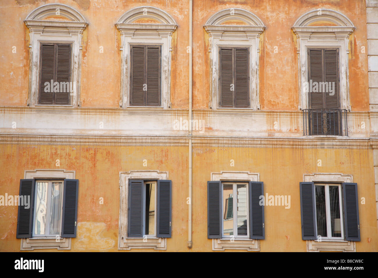 Building rome hi-res stock photography and images - Alamy