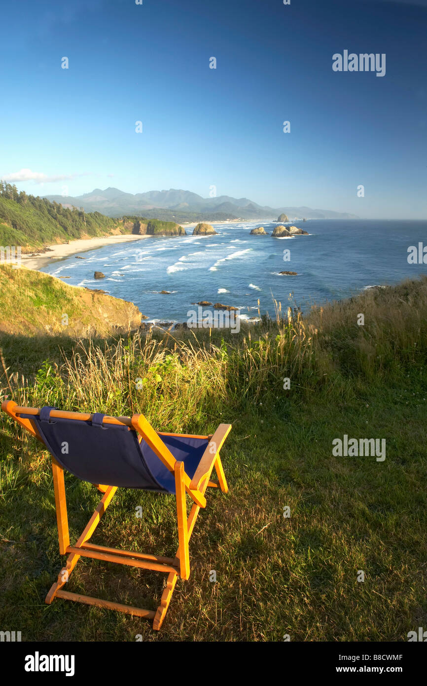 Chair lookout, Cannon beach Haystack Rock, Ecola State Park, Oregon ...