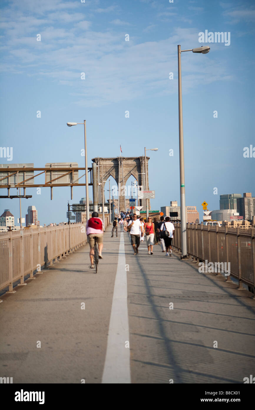 view of brooklyn bridge tower in new york Stock Photo - Alamy