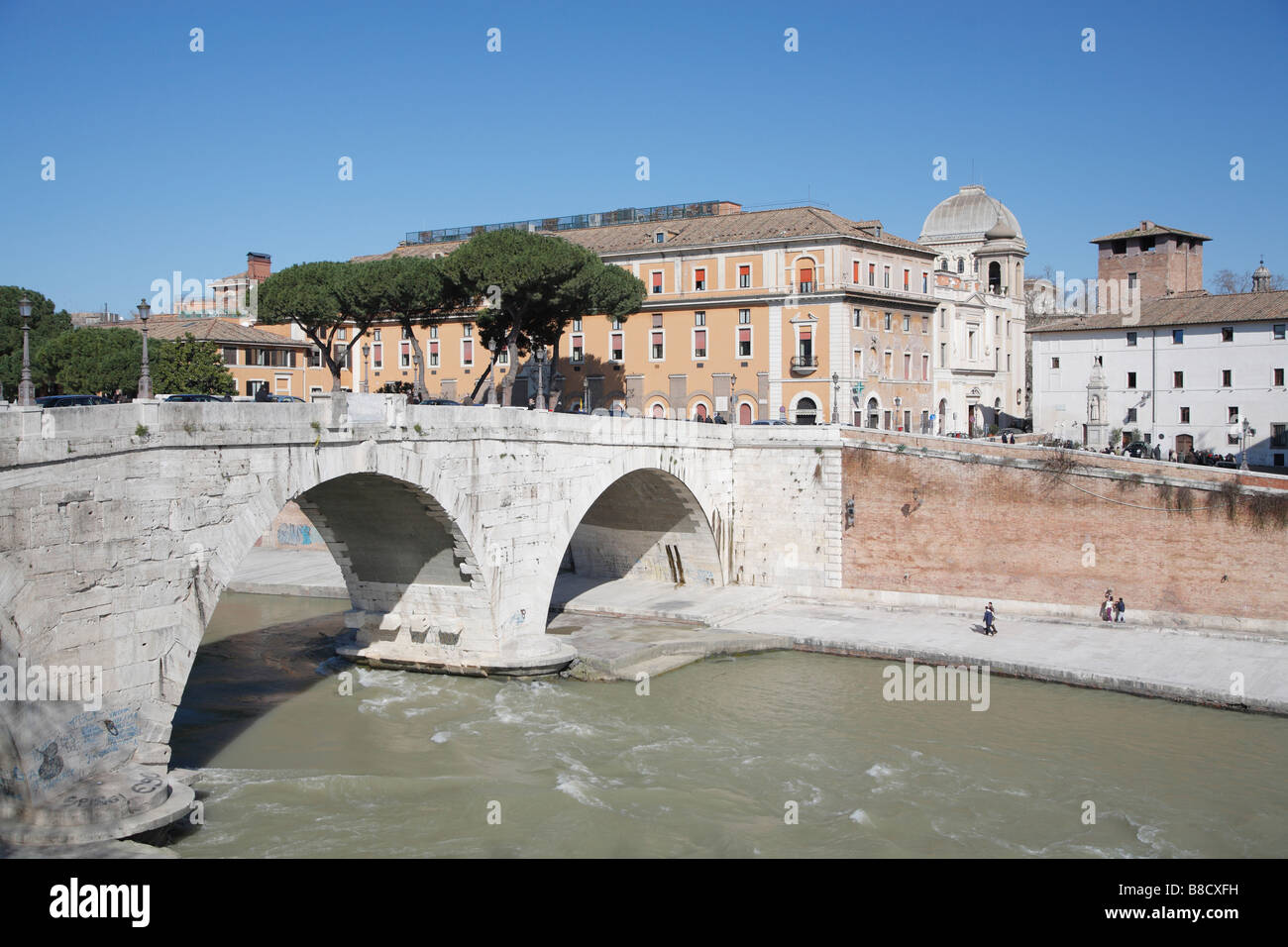 Tiber Island(Isola Tiberina), Bridge(Ponte) Fabricio, Rome, Italy Stock ...