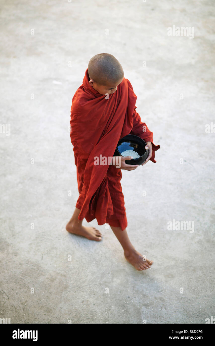 Monk Rice Bowl, Inle Lake, Myanmar (Burma Stock Photo - Alamy