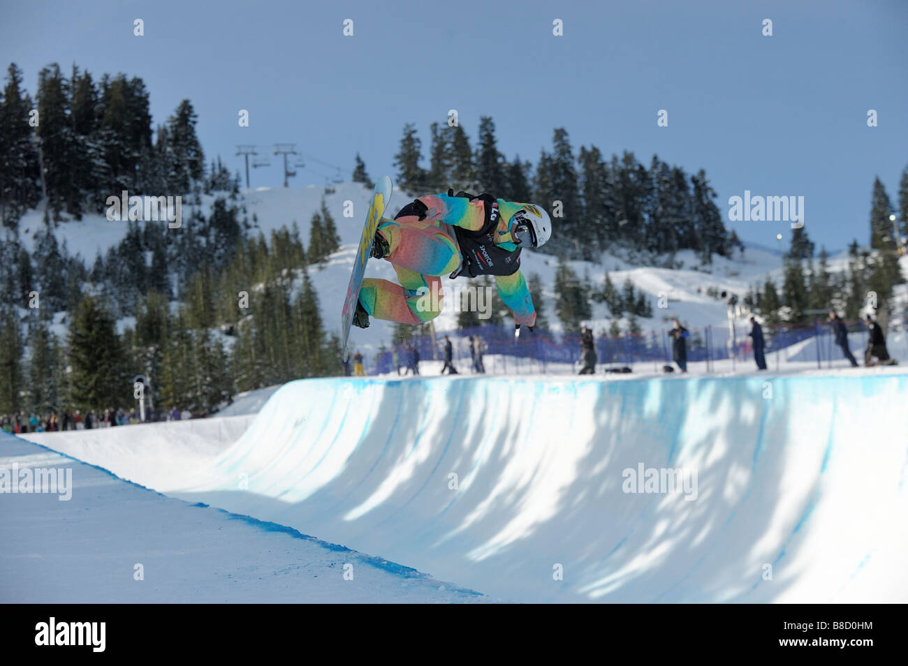 Half pipe skiing hi-res stock photography and images - Alamy