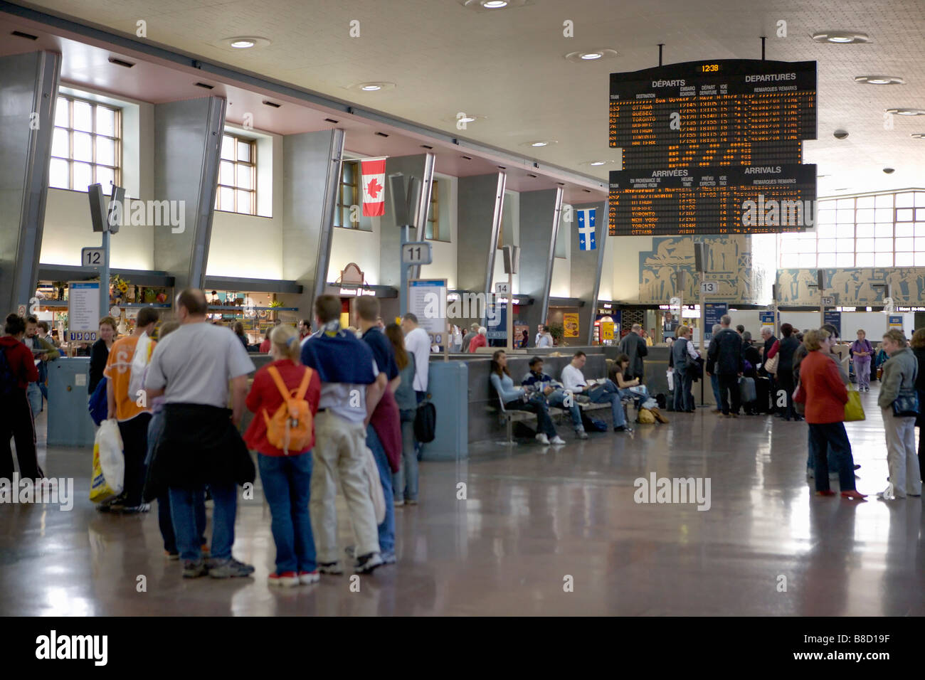 Montreal central station hi-res stock photography and images - Alamy