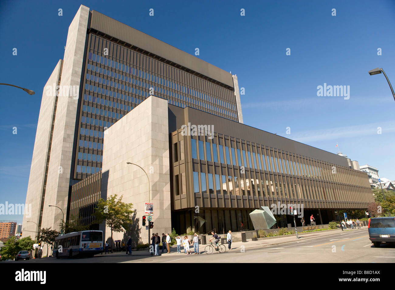 Palais de justice in montreal hi-res stock photography and images - Alamy
