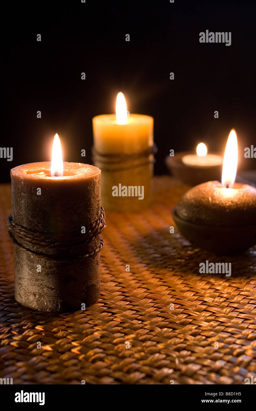 Lit candles hi-res stock photography and images - Alamy