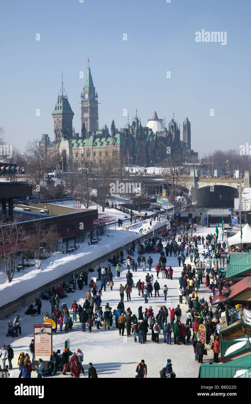 Skating rideau canal winterlude ontario ottawa hi-res stock photography ...