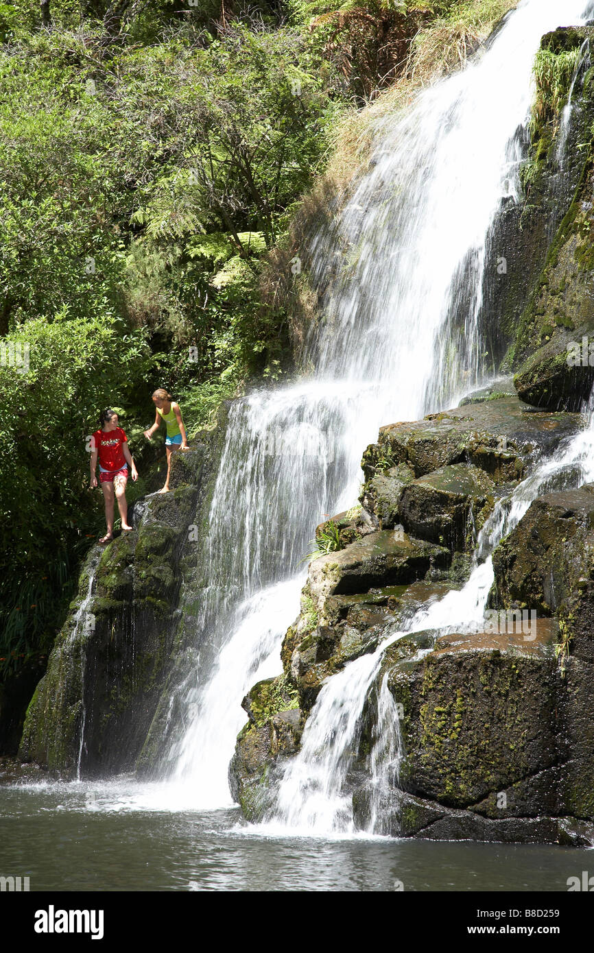 Falls retreat, karangahake gorge hi-res stock photography and images ...
