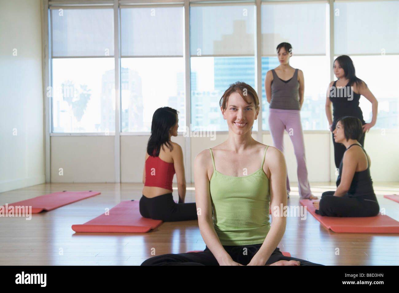 Yoga location group hi-res stock photography and images - Alamy