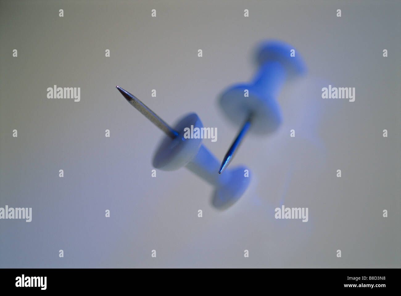 Two push pins hi-res stock photography and images - Alamy