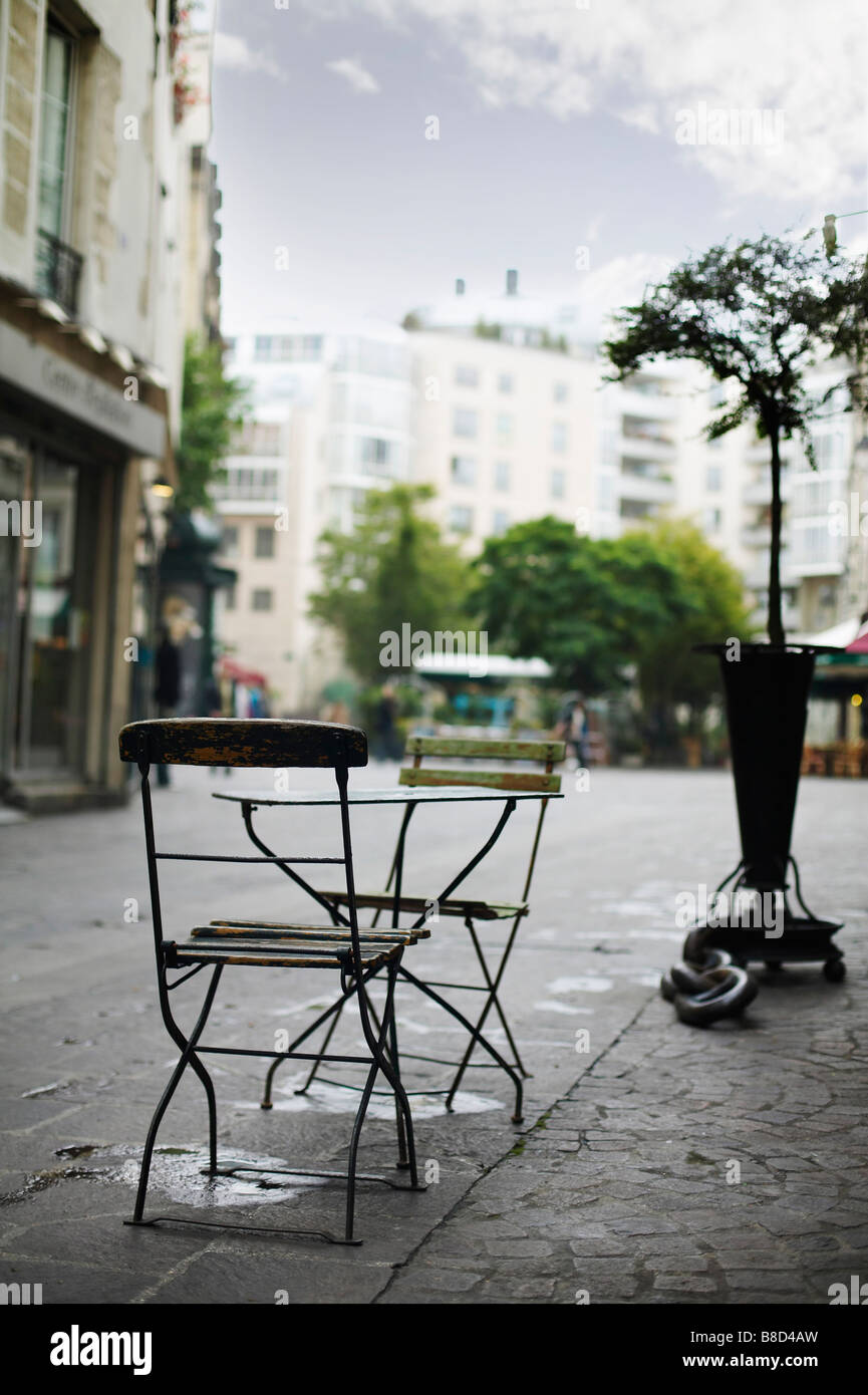 Cafe Table, Paris, France Stock Photo - Alamy