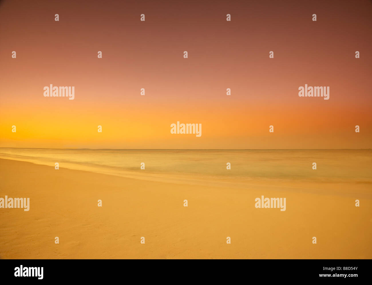 Sunset Cable Beach, Nassau, Bahamas Stock Photo - Alamy