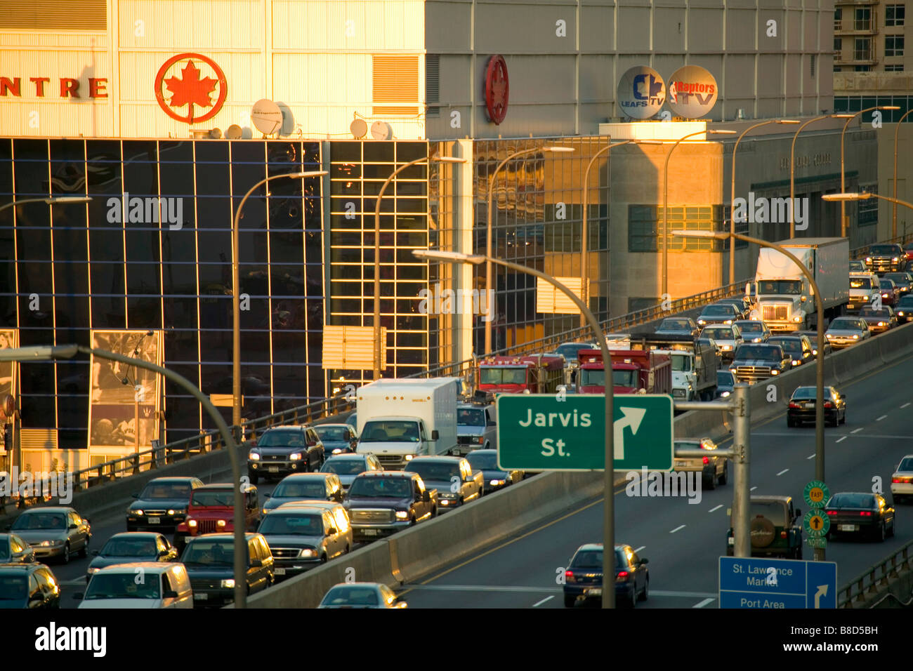 Congested highway hi-res stock photography and images - Alamy