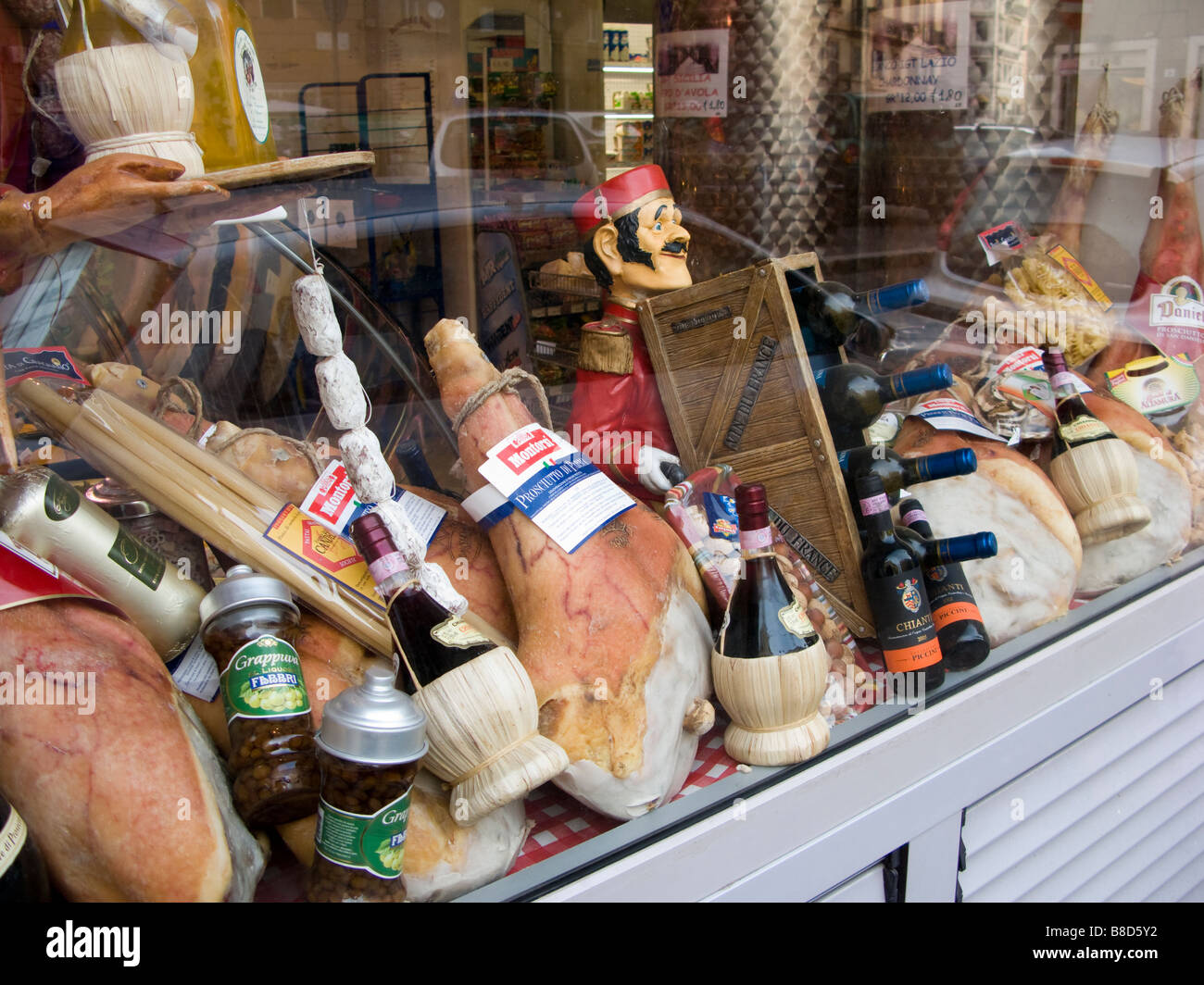 Grocery store window with Italian classic food and wine, Rome, Italy ...