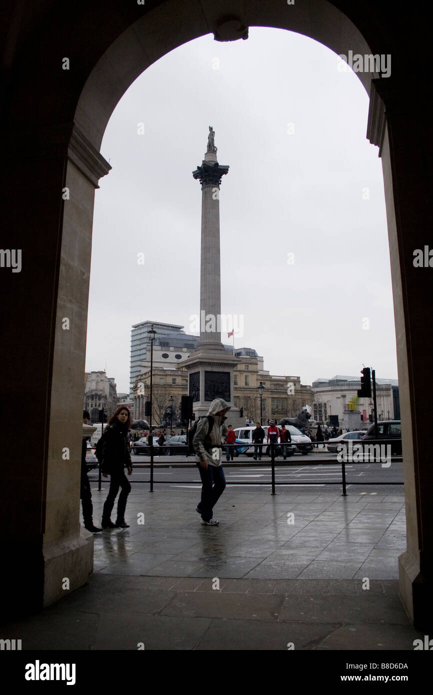 View nelsons column trafalgar square hi-res stock photography and ...