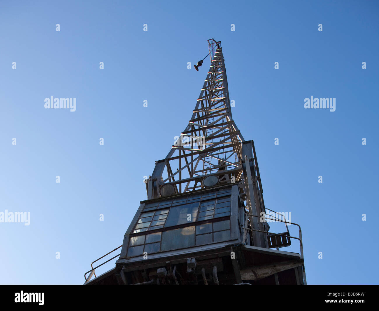 Cargo derrick hi-res stock photography and images - Alamy