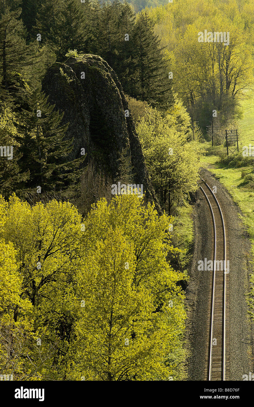 Train Tracks, Columbia Gorge, Oregon Stock Photo - Alamy