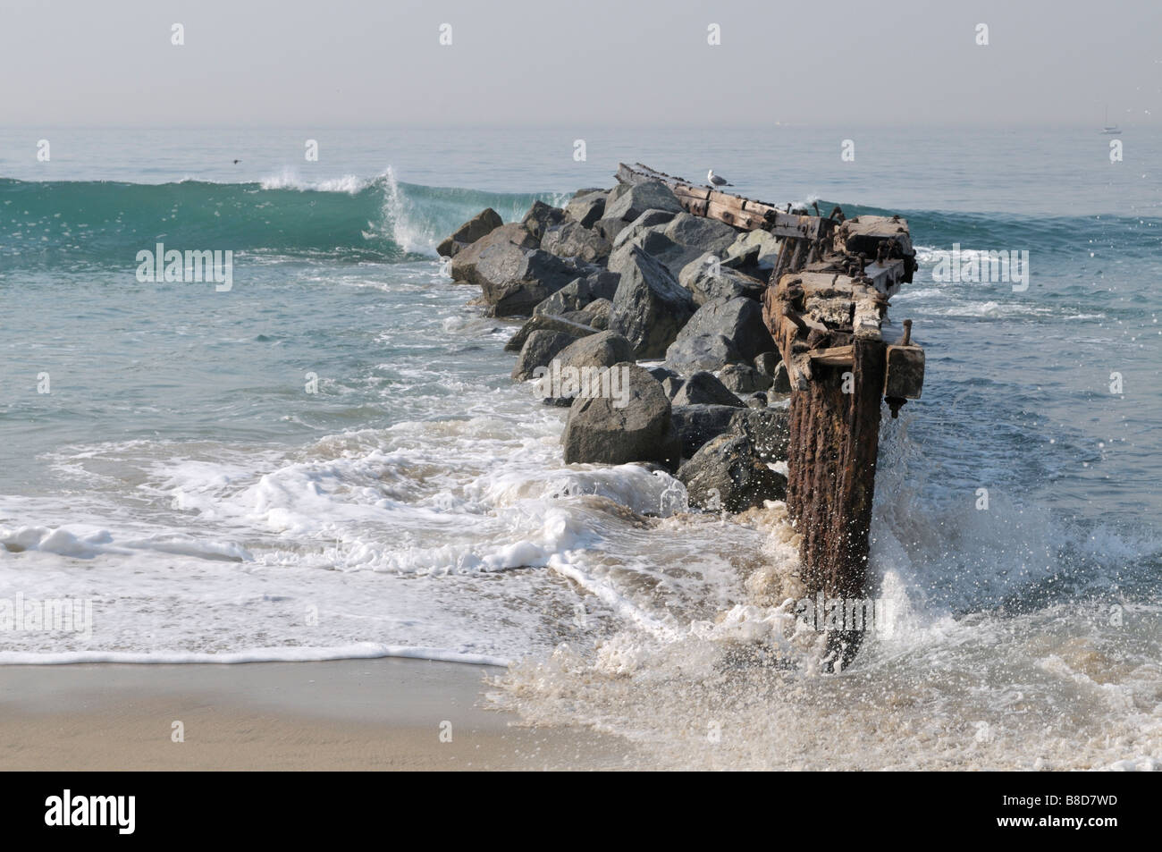Wave crushing beach hi-res stock photography and images - Alamy