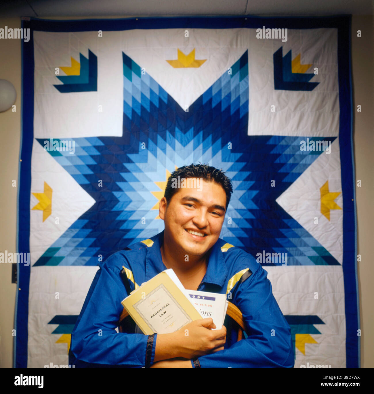 Native canadian man hi-res stock photography and images - Alamy