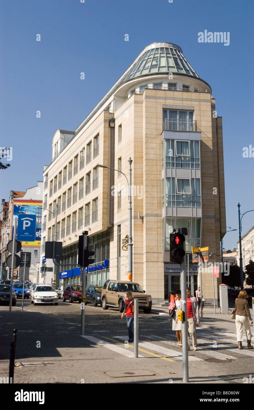 Building of deutsche bank hi-res stock photography and images - Alamy