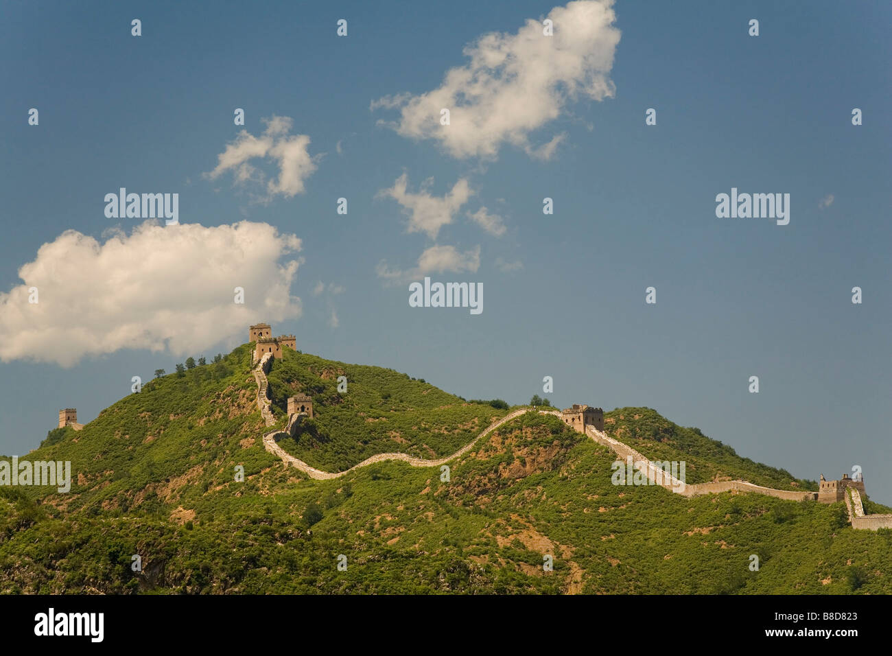 The Simatai Great Wall is 5 4 km long 35 beacon towers This section ...