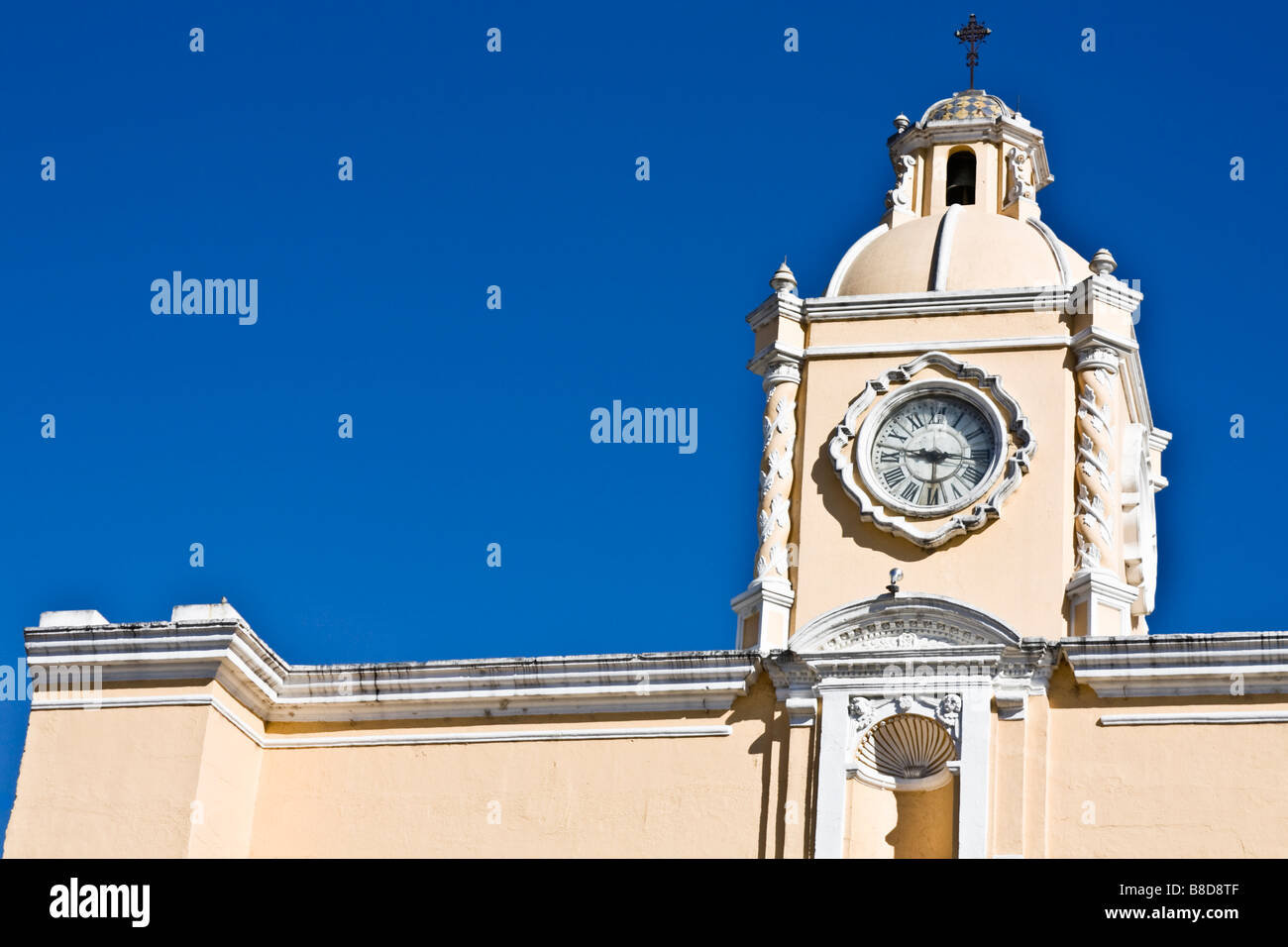 Guatemala antigua arch clock hi-res stock photography and images - Alamy