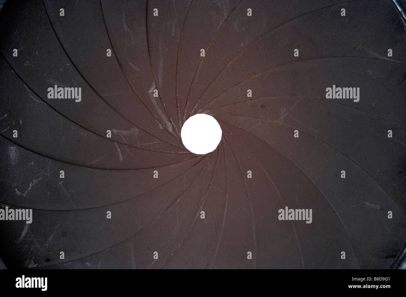 old aperture - light curtain - exposure diaphragm - shutter Stock Photo ...