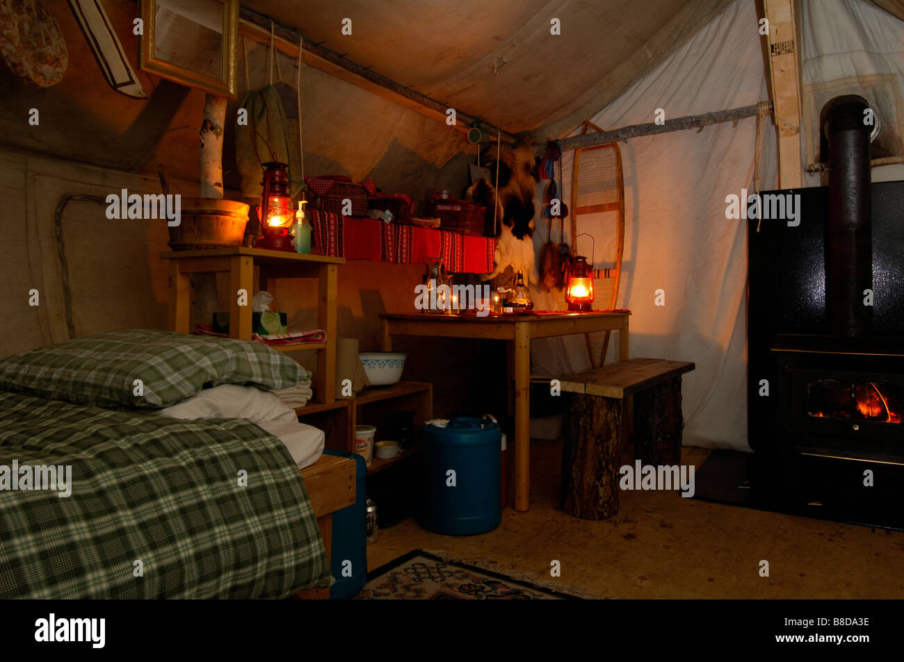 Inside of tent hi-res stock photography and images - Alamy