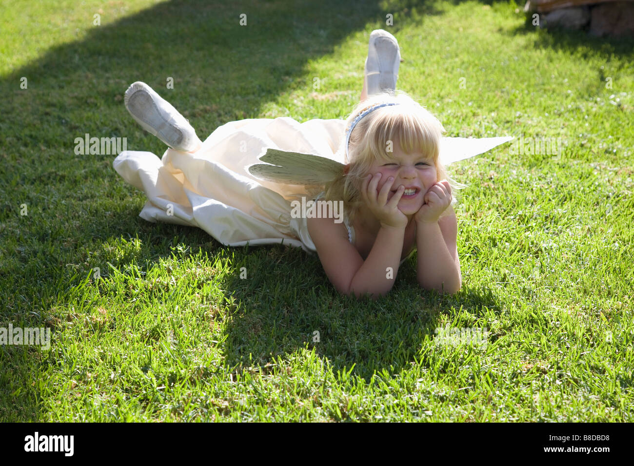 Blonde girl teen head hi-res stock photography and images - Alamy