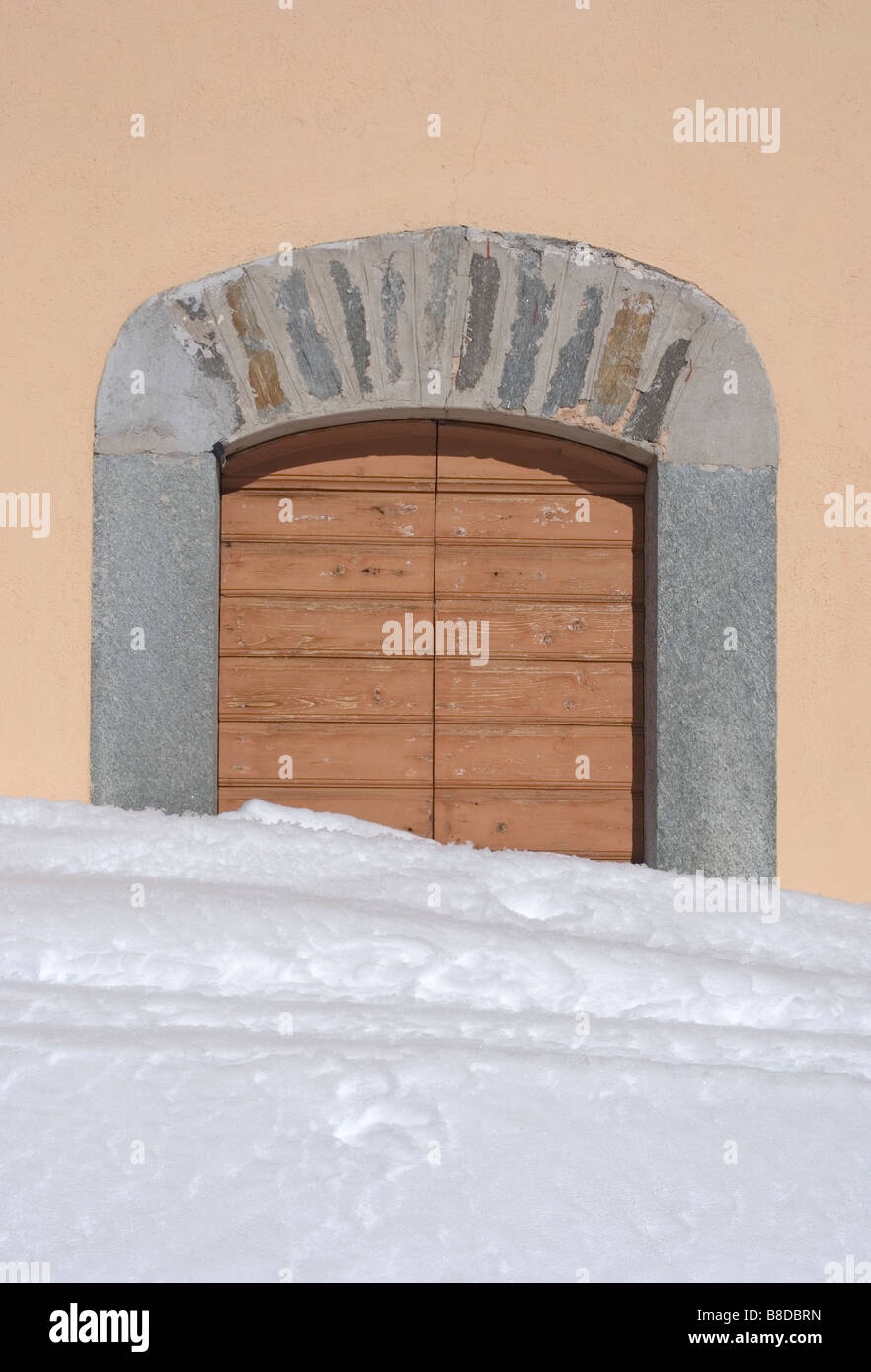snow in front of the doorway Stock Photo - Alamy