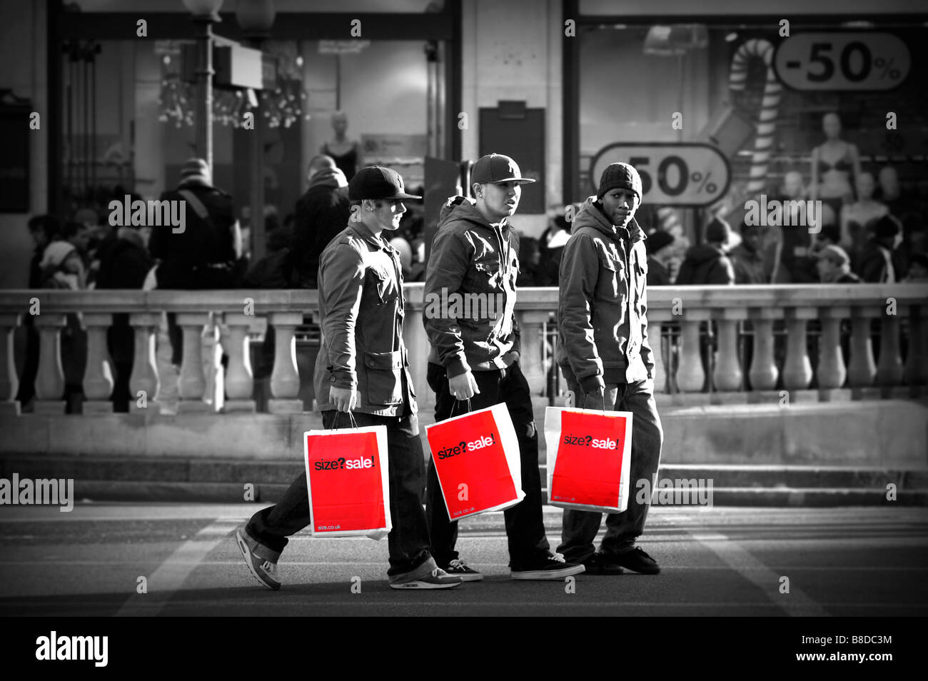 Boxing day shopping london hi-res stock photography and images - Alamy