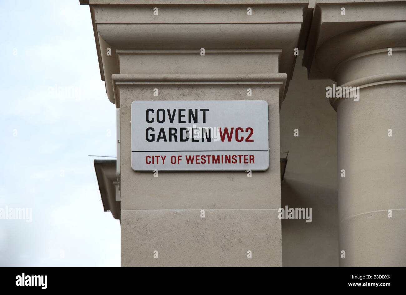 Covent garden sign hi-res stock photography and images - Alamy