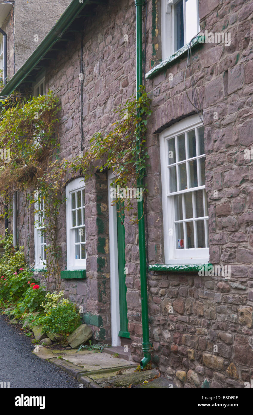 Terraced cottage architecture hi-res stock photography and images - Alamy