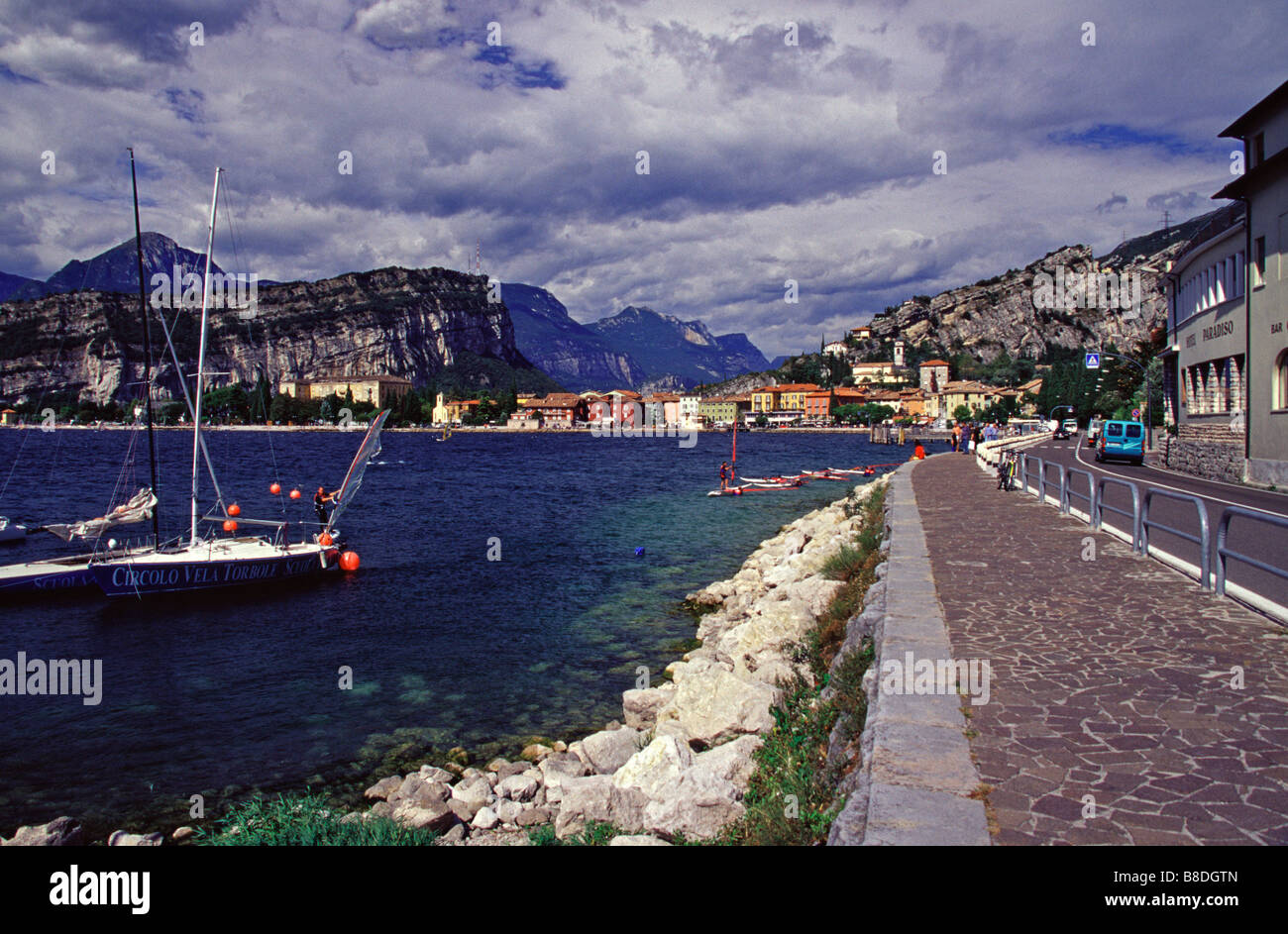 Windsurfen gardasee hi-res stock photography and images - Alamy