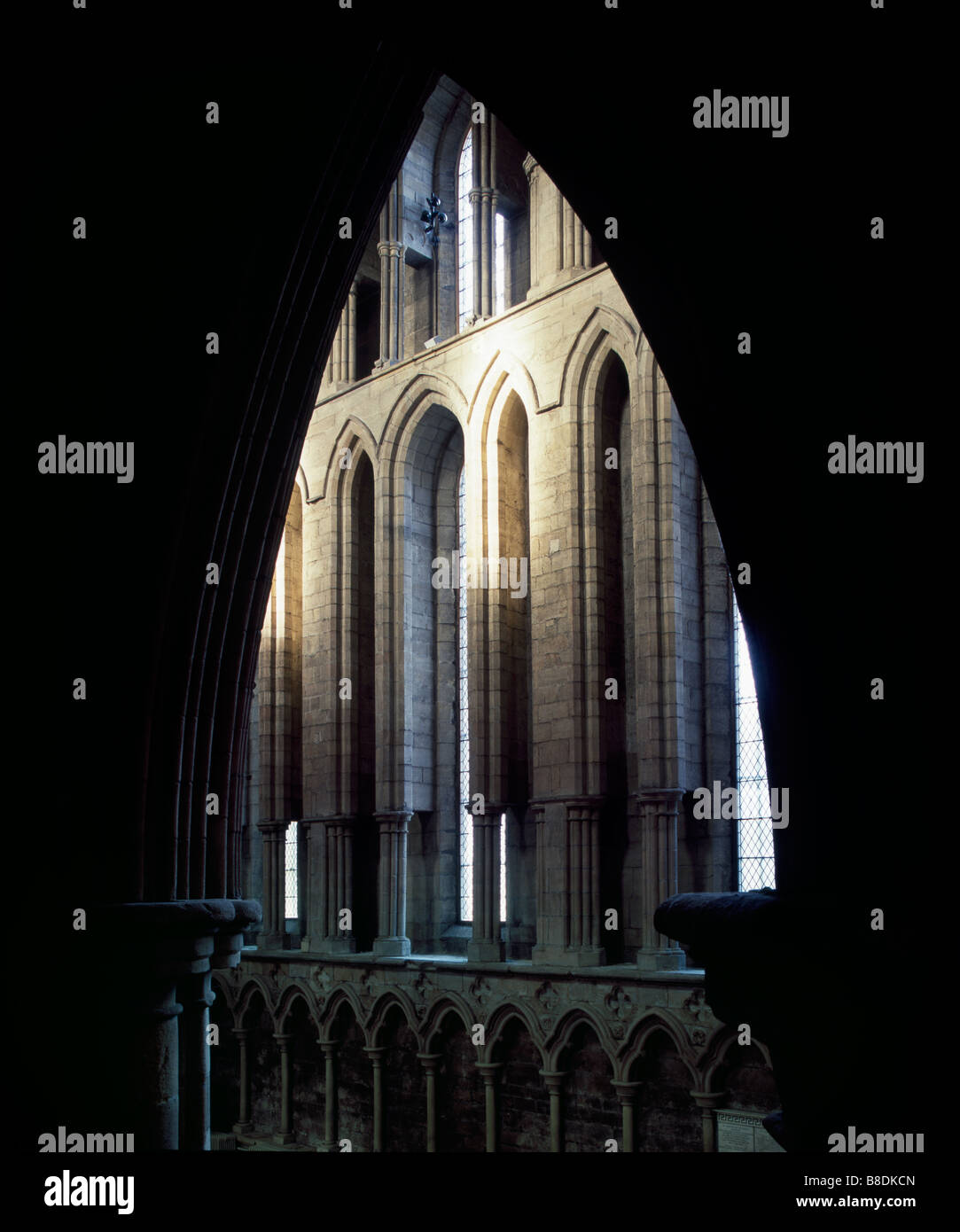 Hexham Abbey north transept arcading Stock Photo - Alamy