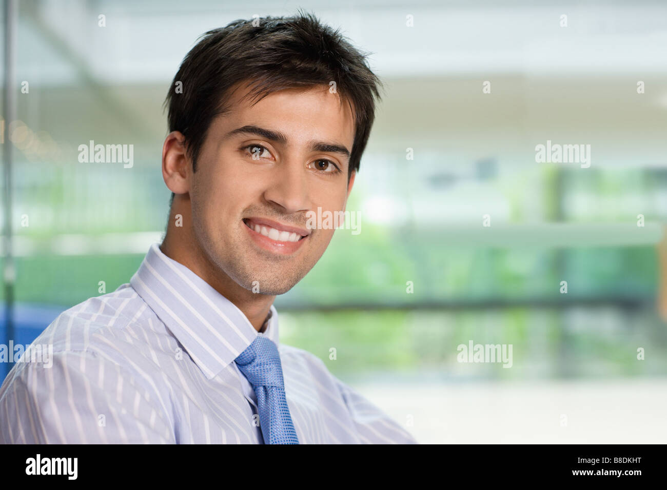 Portrait of a male office worker Stock Photo - Alamy