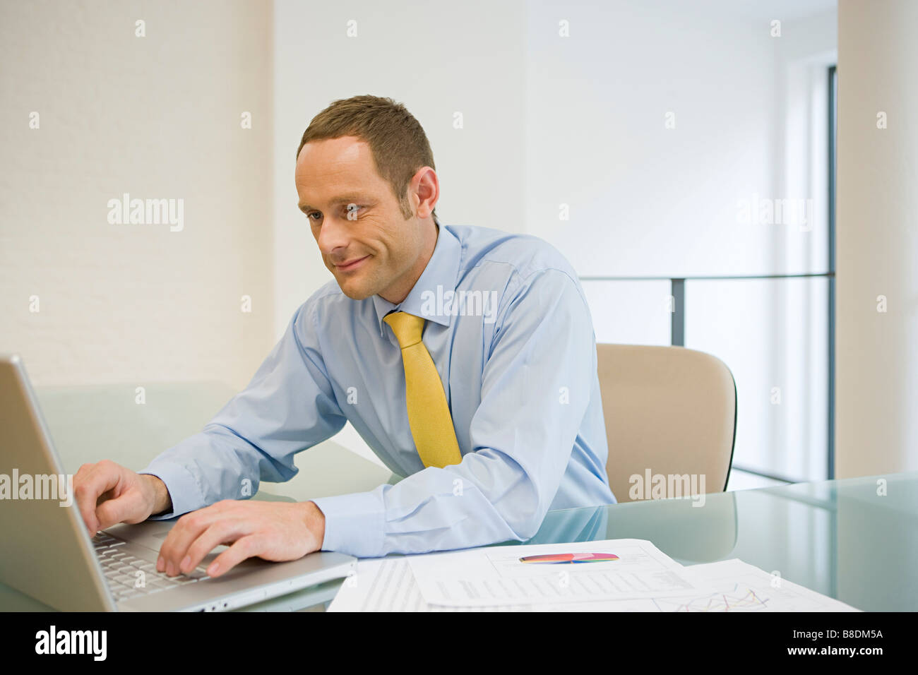 Male office worker Stock Photo - Alamy