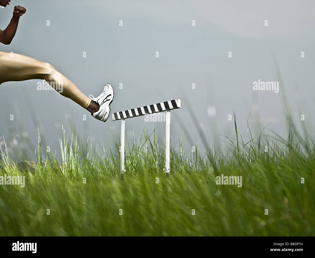 Hurdler black hi-res stock photography and images - Alamy