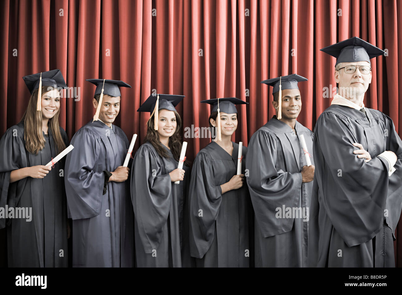 High school graduation ceremony hi-res stock photography and images - Alamy