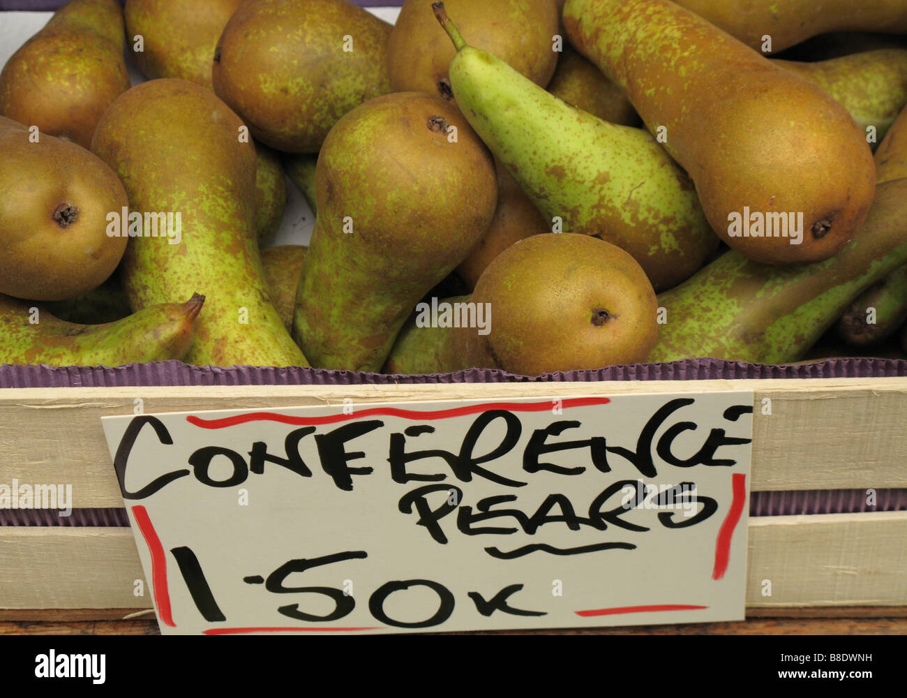 English pears hi-res stock photography and images - Alamy