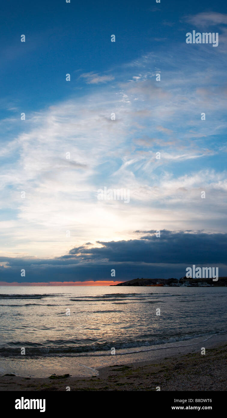Repulse bay sunset beach hi-res stock photography and images - Alamy