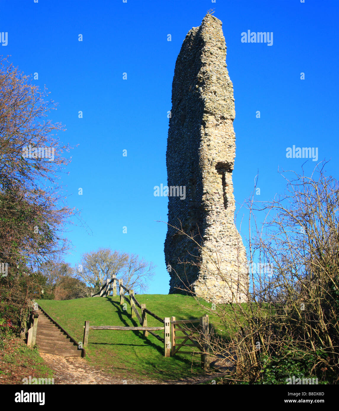 Bramber castle ruins hi-res stock photography and images - Alamy
