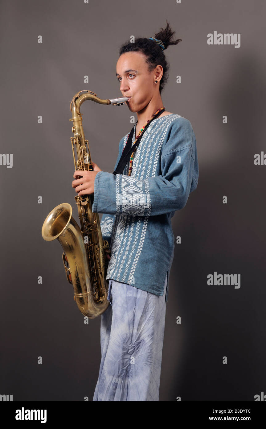 Teen sax player hi-res stock photography and images - Alamy