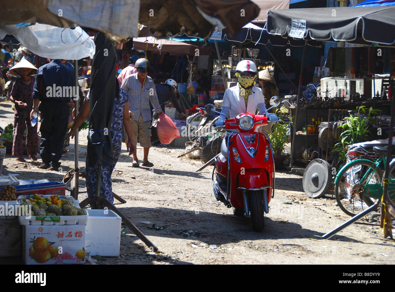 Local market day, Hoi An, Vietnam Stock Photo - Alamy