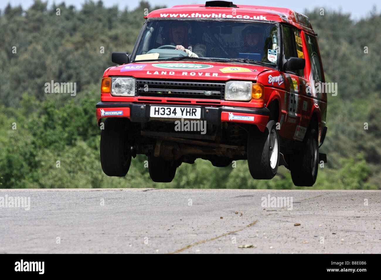 Landrover discovery hi-res stock photography and images - Alamy